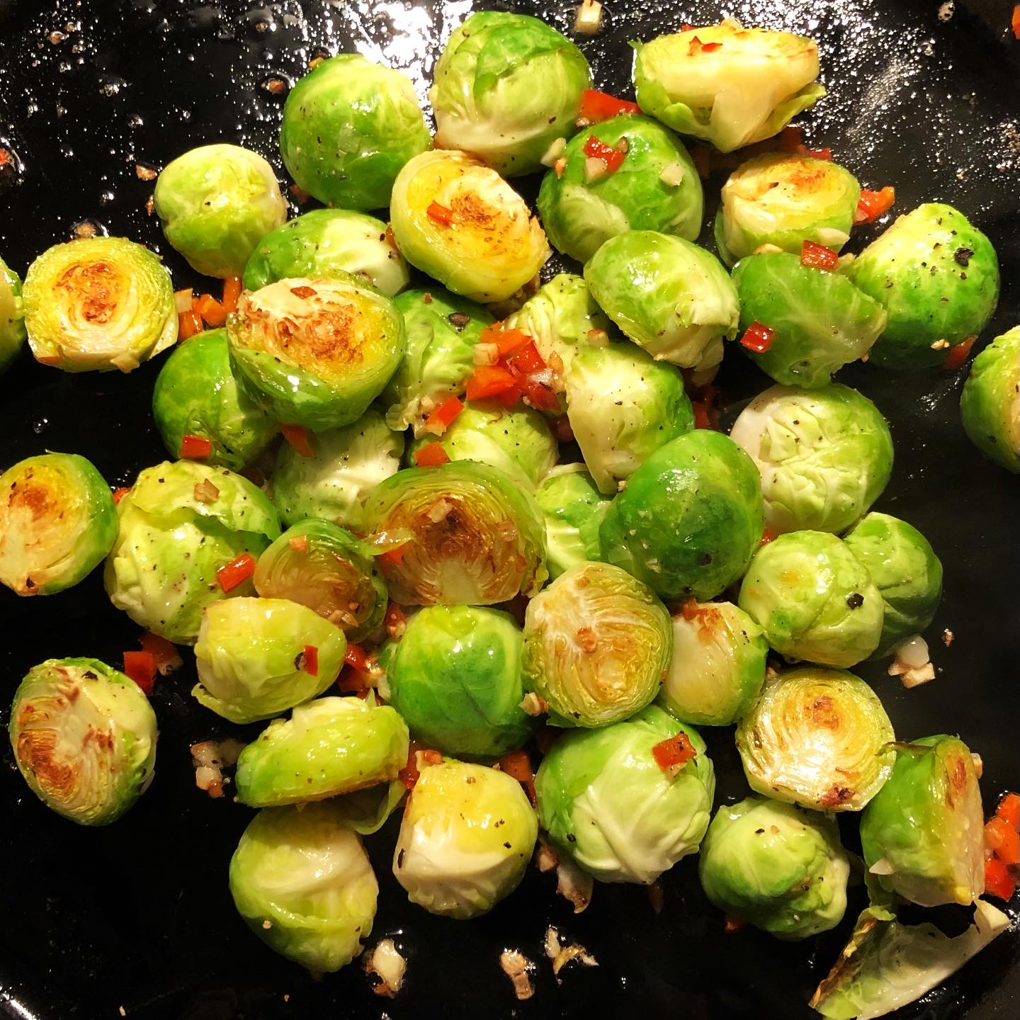 Varm rosenkålssalat - Grøntmad - Frokost og aftensmad